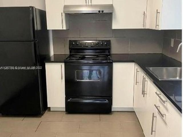 15153 NE 6th Ave Unit 10, Miami, FL 33162