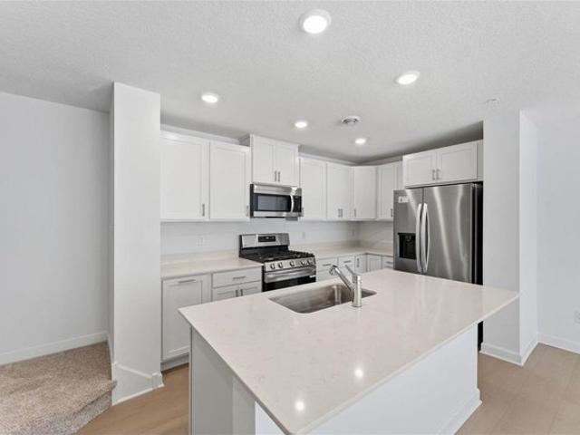 15150 Archdale Ln, Rosemount, MN 55068