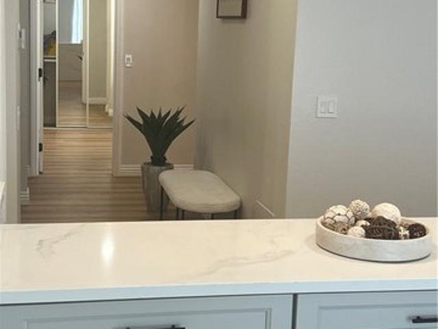 15150 Dickens Ave Unit 203, Sherman Oaks, CA 91403
