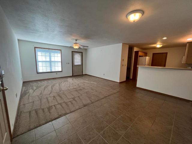 1515/1 W Garrett Lane