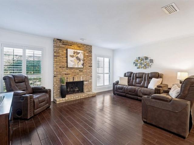 15151 Berry Trl Apt 1211, Dallas, TX 75248