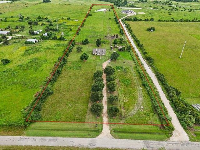 15155 Schmidt Rd, Waller, TX 77484