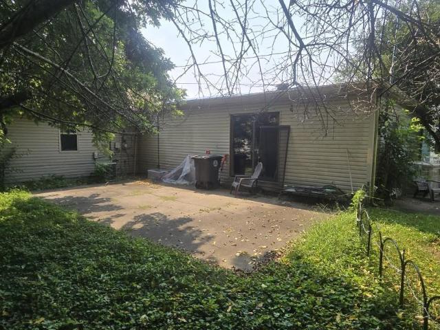 1515 Macarthur Drive
