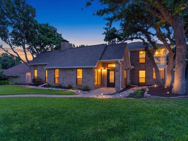 1515 Mission Hills Ln, Corinth, TX 76210