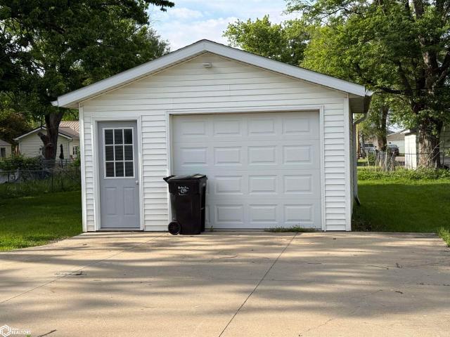 1515 Mowrey