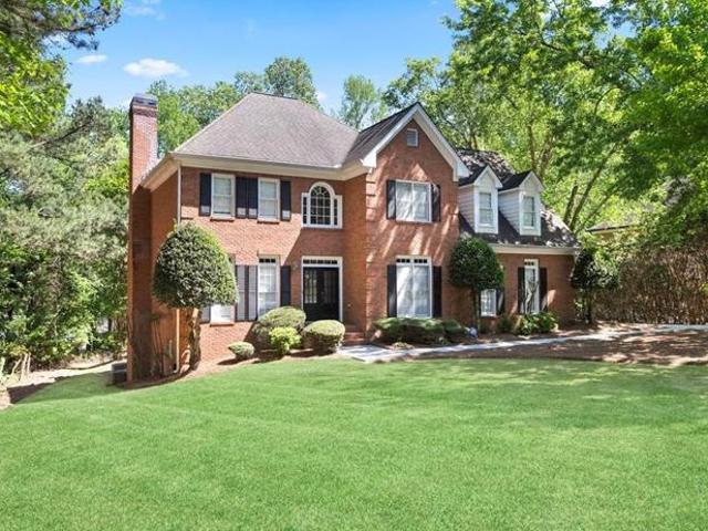1515 Natchez Way, Grayson, GA 30017