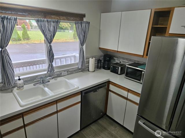 1515 Ocean Beach Blvd N, Unit 202, Long Beach, WA 98631 | MLS #2547