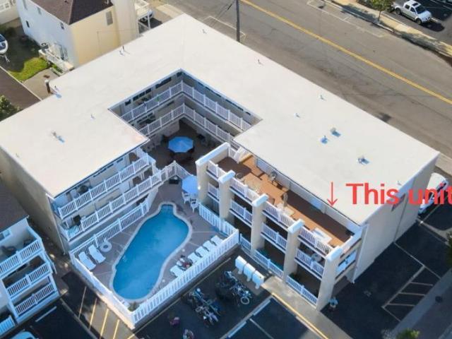 1515 Boulevard Unit 18