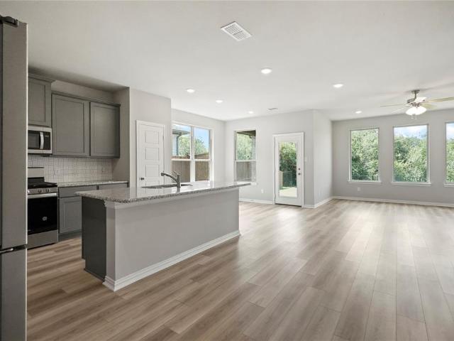 1515 bridlepath