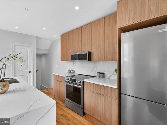 1515 C Street NE, Washington, US, DC