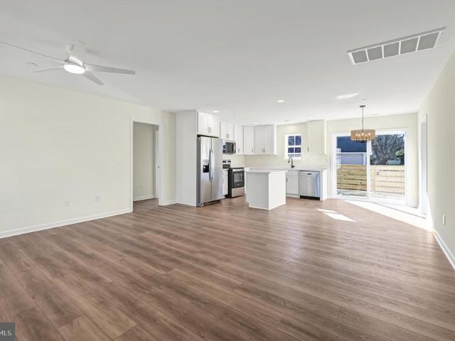 1515 Cedar Run