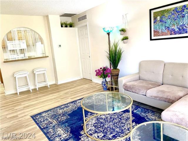 1515 E Reno Avenue C206