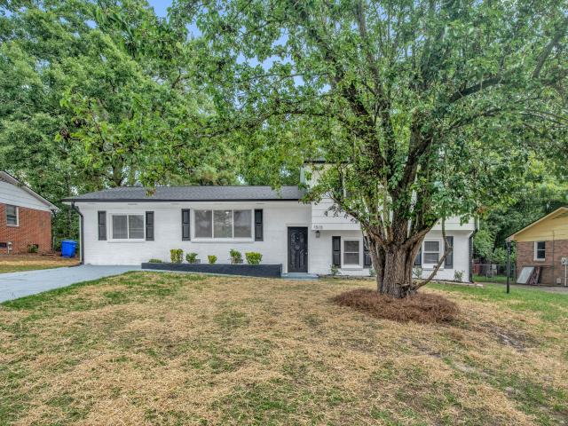 1515 Grandview Drive