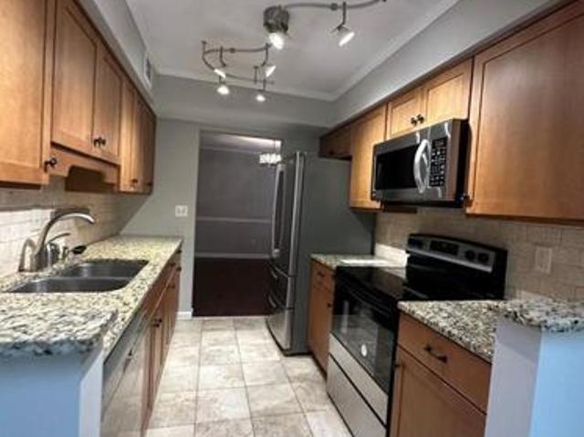 1515 Huntingdon Chase, Sandy Springs, GA 30350