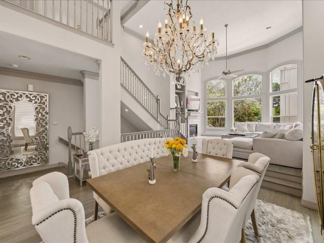 1515 Hyde Park Boulevard 24