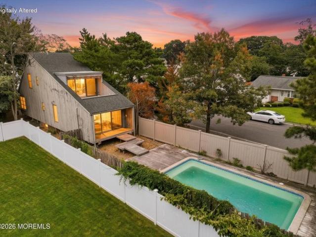 1515 Ivy Rd, Point Pleasant, NJ 08742