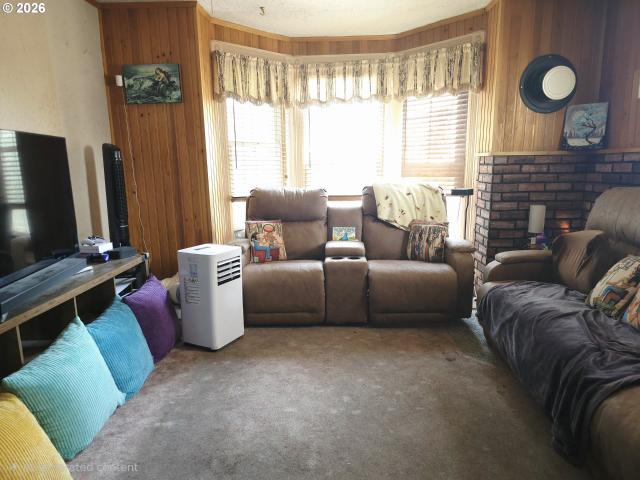 1515 jackson ave