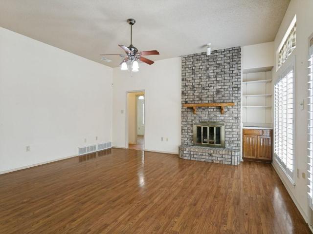 1515 Laguna Vista Way