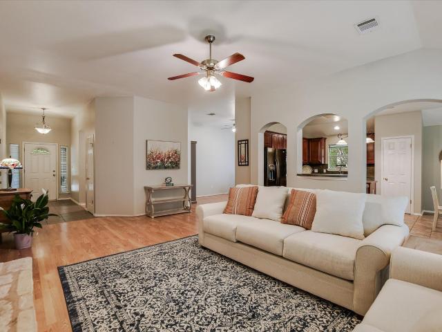 1515 Laurel Oak Loop