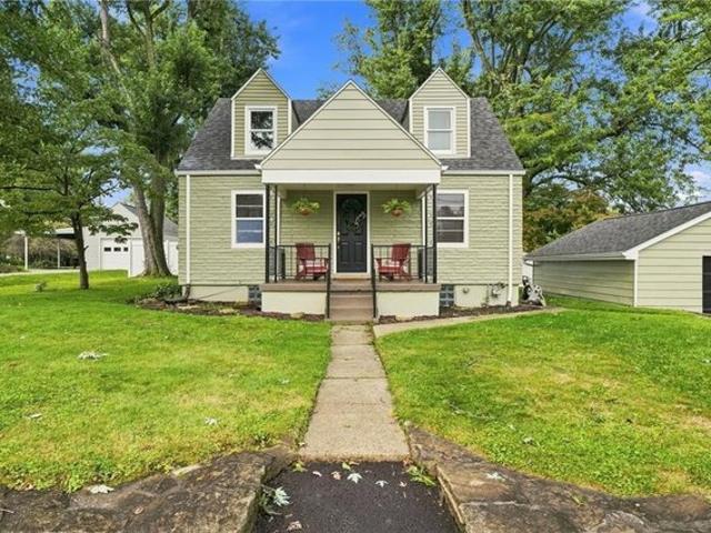 1515 Longview Dr, Latrobe, PA 15650