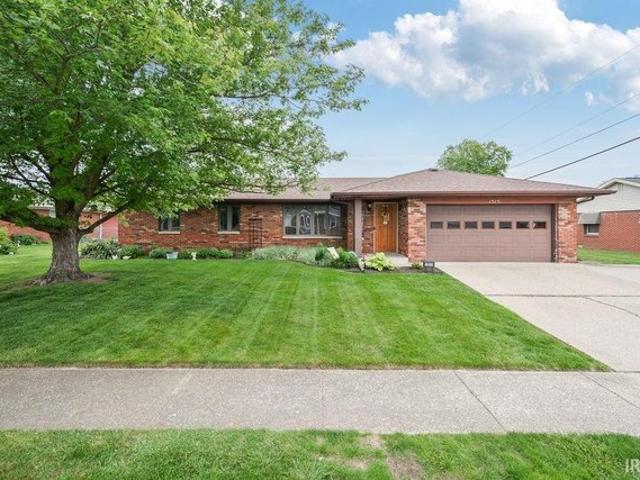 1515 Pontiac Dr, Kokomo, IN 46902