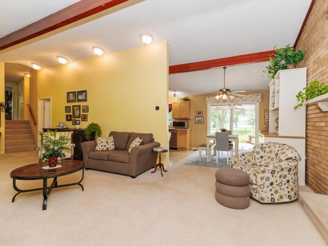 1515 S Ridgeview Drive