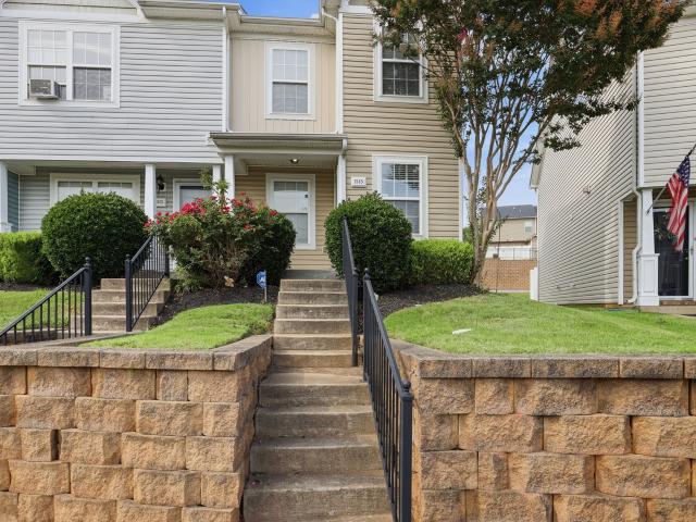 1515 Sprucedale Dr