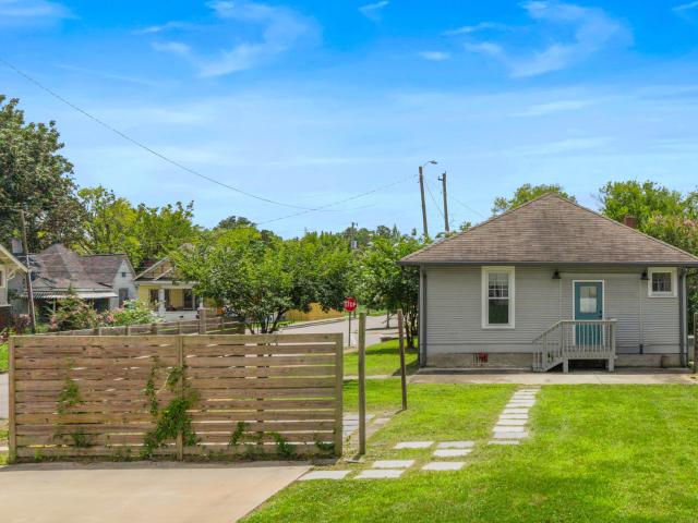 1515 Vance Avenue