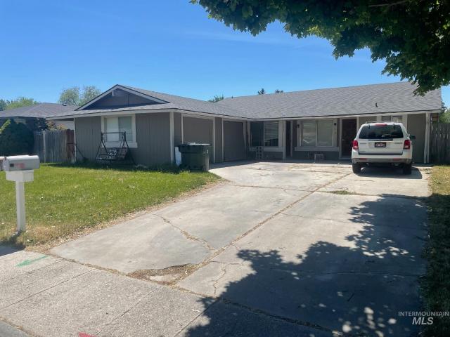 1515 W Maple Ave