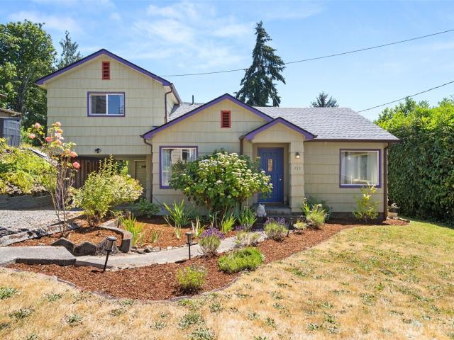 1515 7th Avenue SE