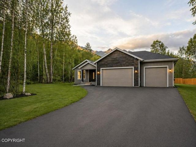 15160 E Alpine Cir, Palmer, AK 99645