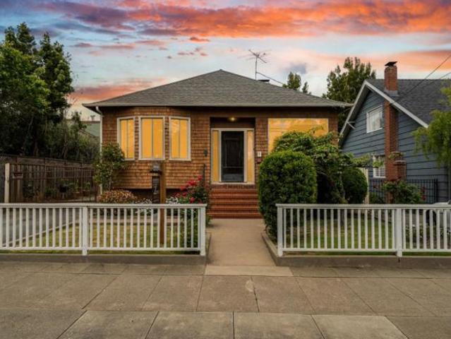 1516 Newlands Ave, Burlingame, CA 94010