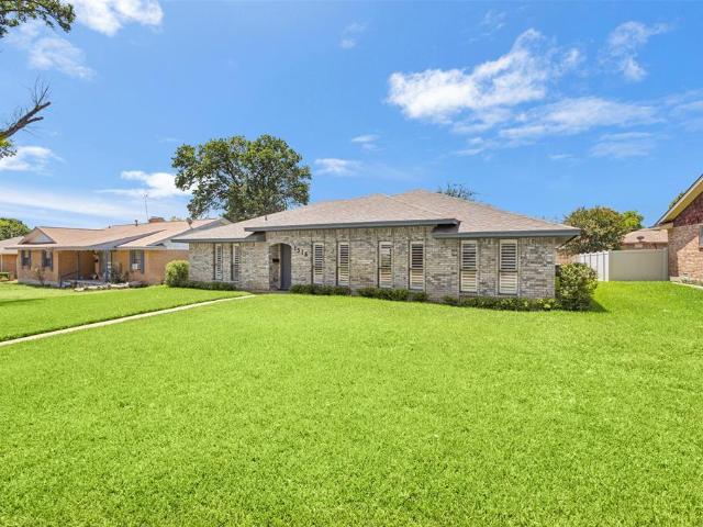 1516 Oak Vista Drive