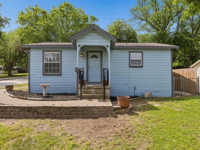 1516 Baxley St, Carrollton, TX 75006