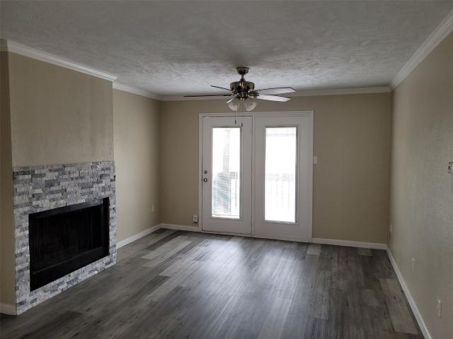 1516 Bay Area Boulevard 2