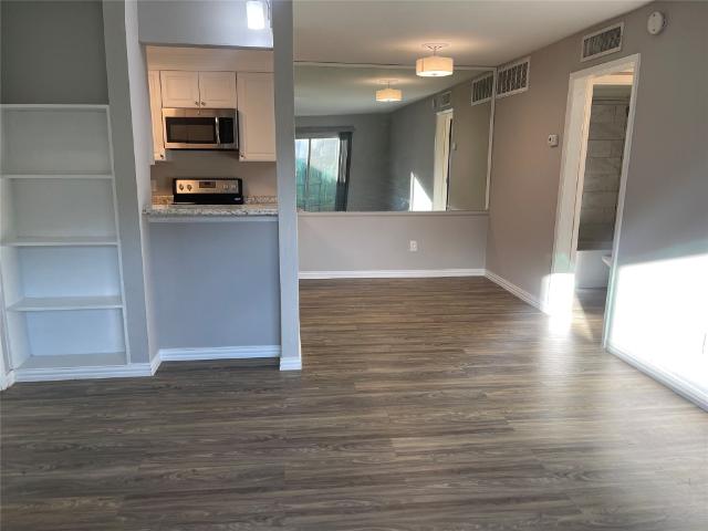 1516 Bay Area Boulevard F5