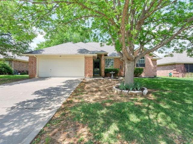 1516 Clover Ln, Granbury, TX 76048