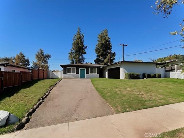 1516 Eucalyptus Dr, Highland, CA 92346