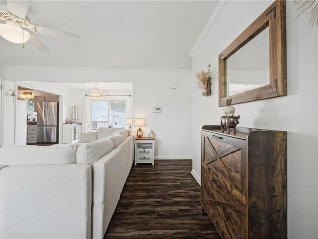 1516 Gardenwood PW