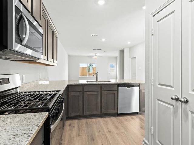 1516 Harvester Drive
