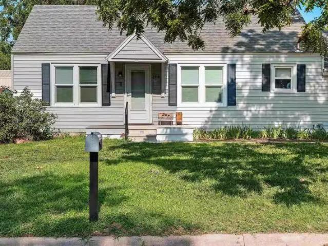 1516 Pleasant St, Hutchinson, KS 67501 651970928