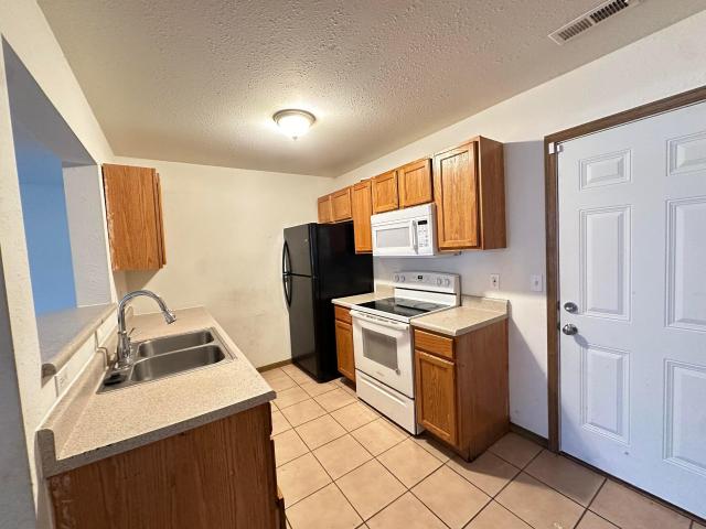 1516 raleigh dr