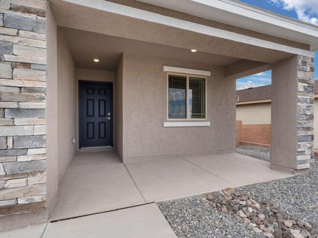 1516 Rawhide Loop NE, Rio Rancho, NM 87144