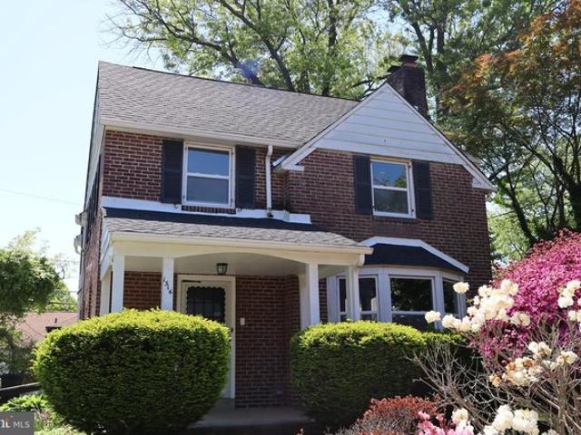1516 Surrey Ln, Wynnewood, PA 19096