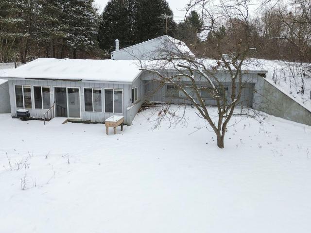 1516 Twin Springs Road