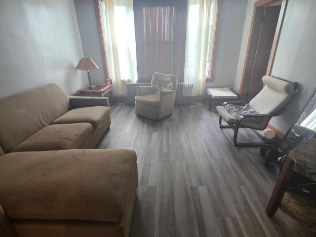1516 W 72nd Street
