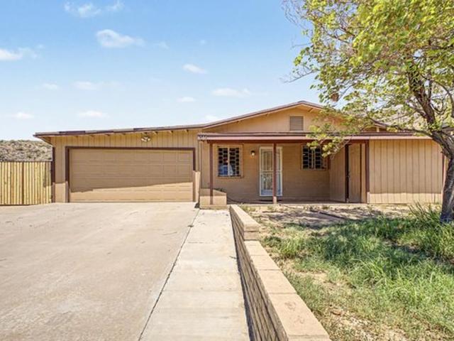 1516 W Shangri La Rd, Phoenix, AZ 85029