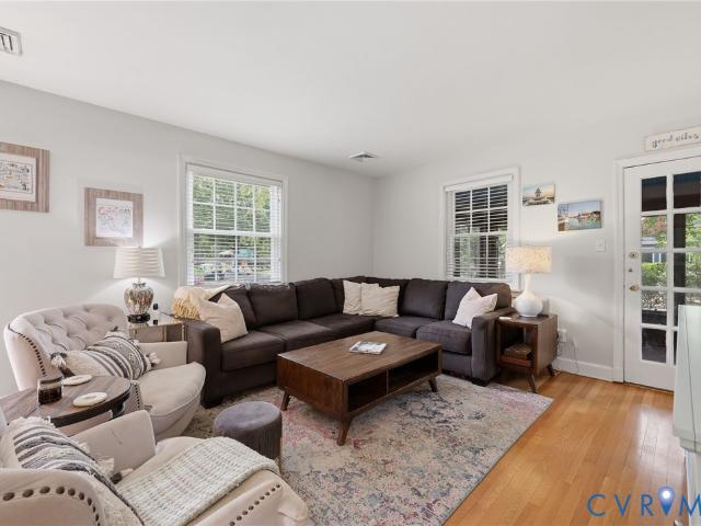 1516 Wentbridge Road