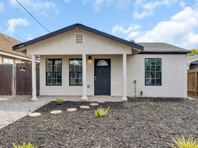 1516 Youngs Ave, Sacramento, CA 95838