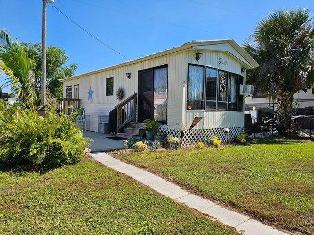 15175 Stringfellow Rd Unit 20, Bokeelia, FL 33922